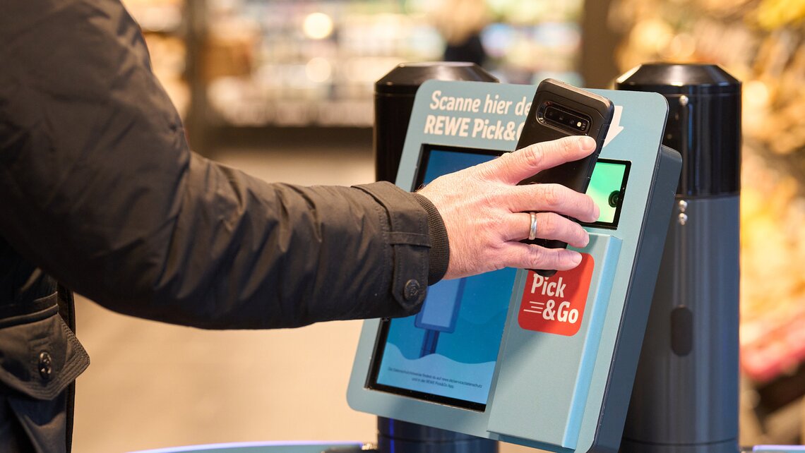 Erster autonomer REWE Pick&Go-Markt in München eröffnet | REWE Presse