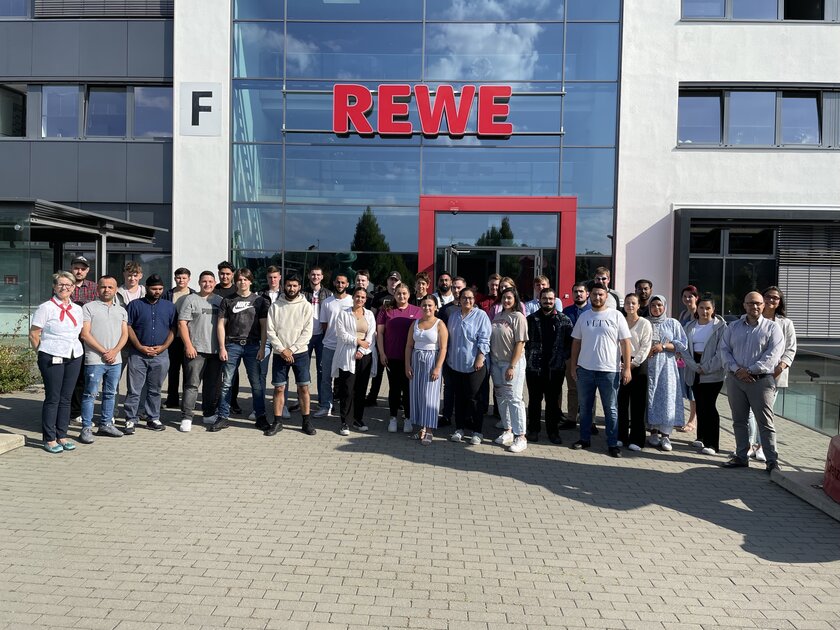 Ausbildungstart bei REWE Mitte | REWE Presse
