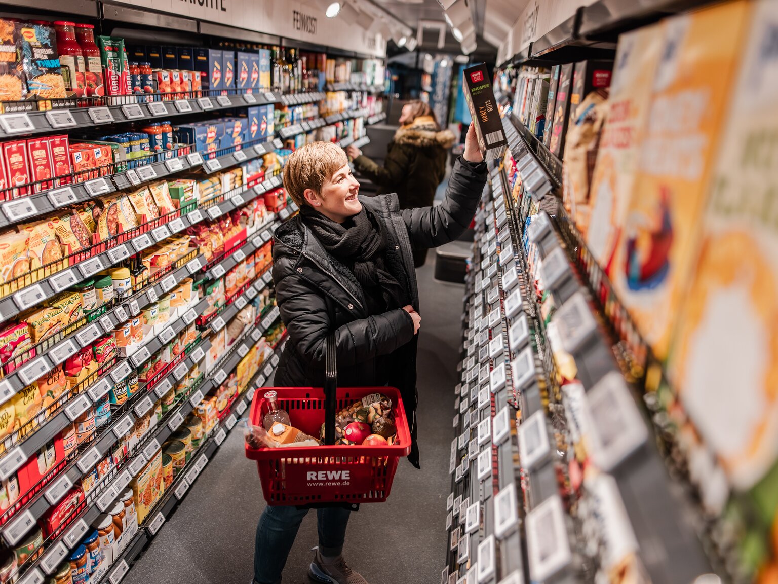 REWE und Deutsche Bahn starten Einkaufs-Bus für ländliche Gebiete ...