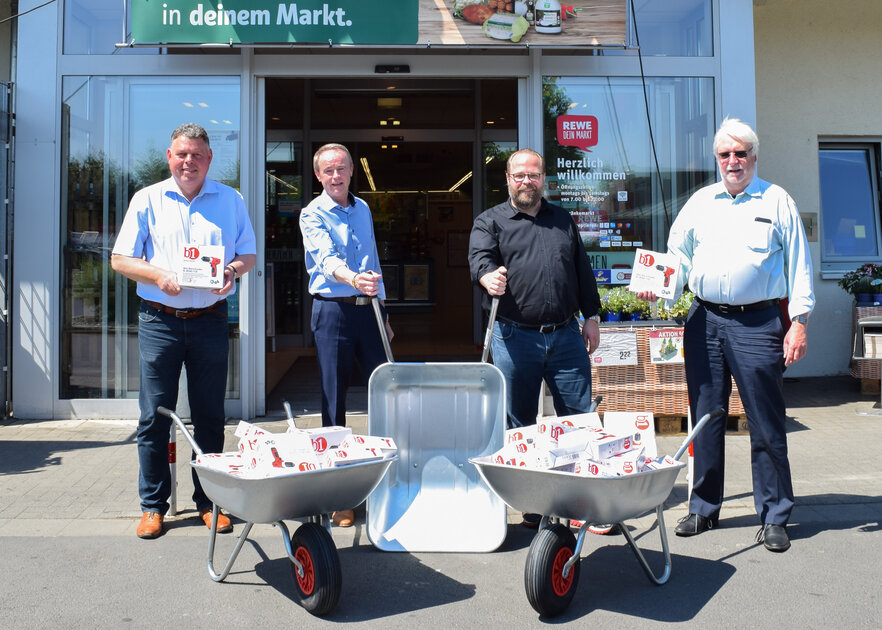 REWE Mitte spendet für die Menschen im Ahrtal | REWE Presse