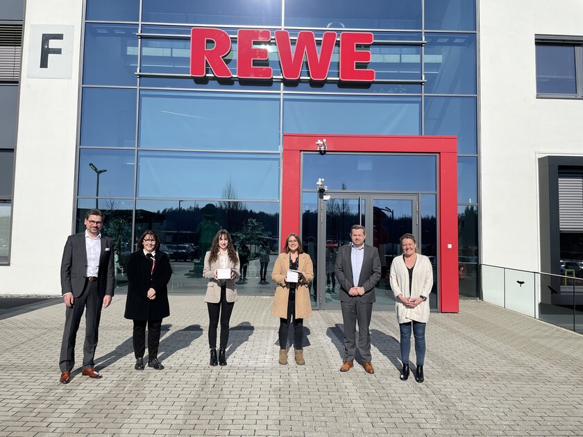 Winterabsolventen geehrt | REWE Presse