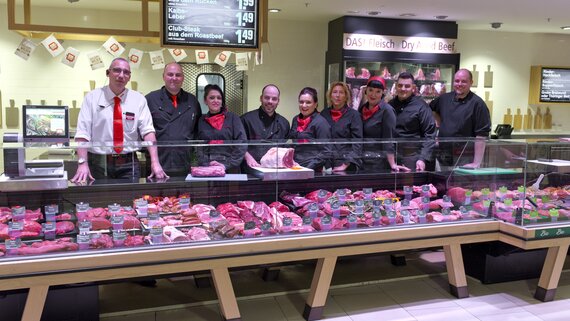 Das REWE Center Hamburg-Altona hat die beste Fleischtheke | REWE Presse