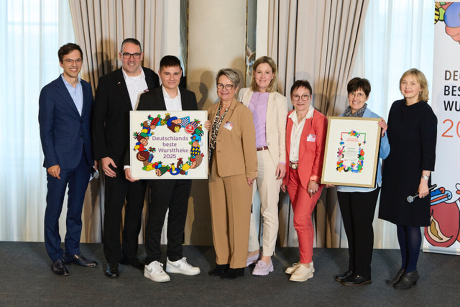 REWE Sinsheim hat die "Beste Wursttheke 2025" | REWE Presse