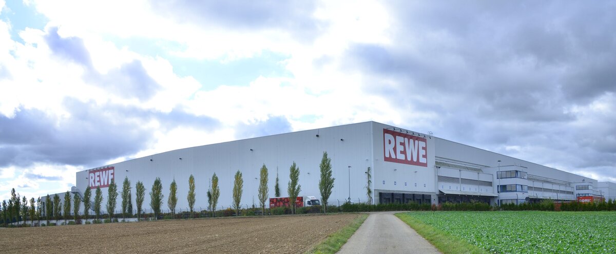 REWE Südwest erweitert Lagerstandort Bondorf | REWE Presse